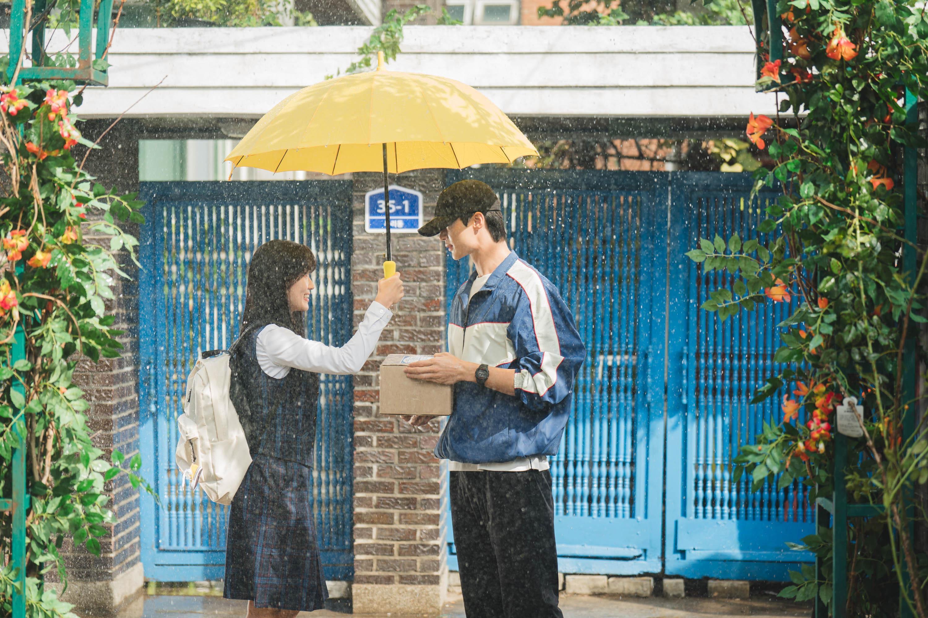 Global hit K-drama series 'The Lovely Runner,' mapapanood na ngayong June 23 sa GMA | GMA ...