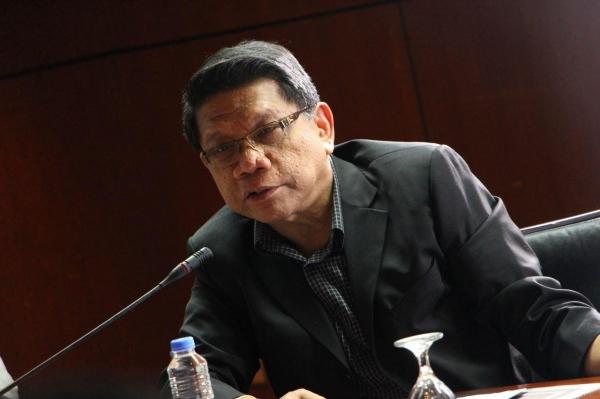 Mike Enriquez, a staunch supporter of GMA Pinoy TV and global Pinoys ...