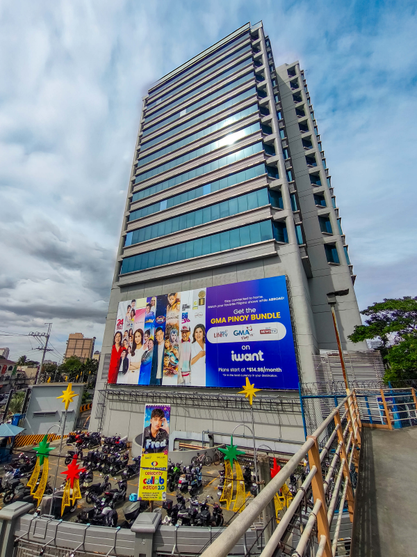 GMA Pinoy TV Lights Up at the GMA Network Center with a Billboard That ...
