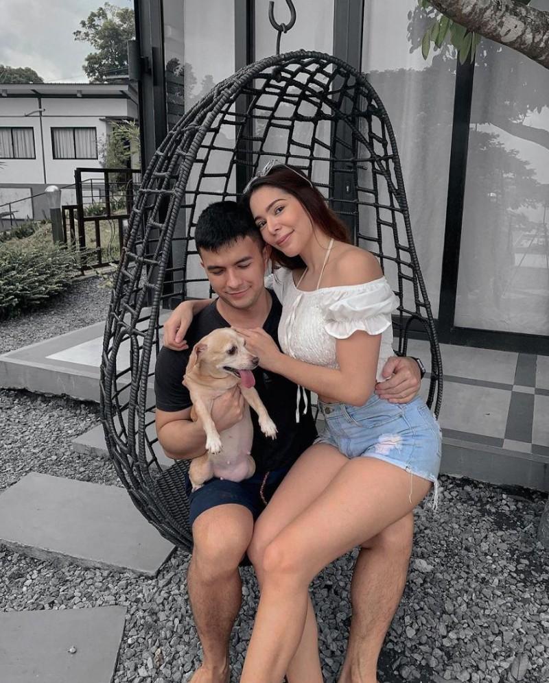 Lucho Ayala, fiancée Emma Rueda launch YouTube channel | GMA Entertainment Lucho Ayala, fiancée Emma Rueda launch YouTube channel | GMA Entertainment