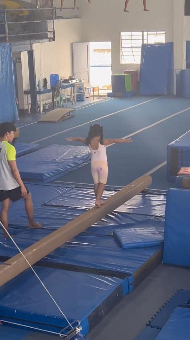 Tali Sotto marks her first day in gymnastics class | GMA Entertainment