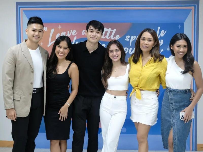 Sparkle stars spend an afternoon with GMA Network's Entertainment Group ...