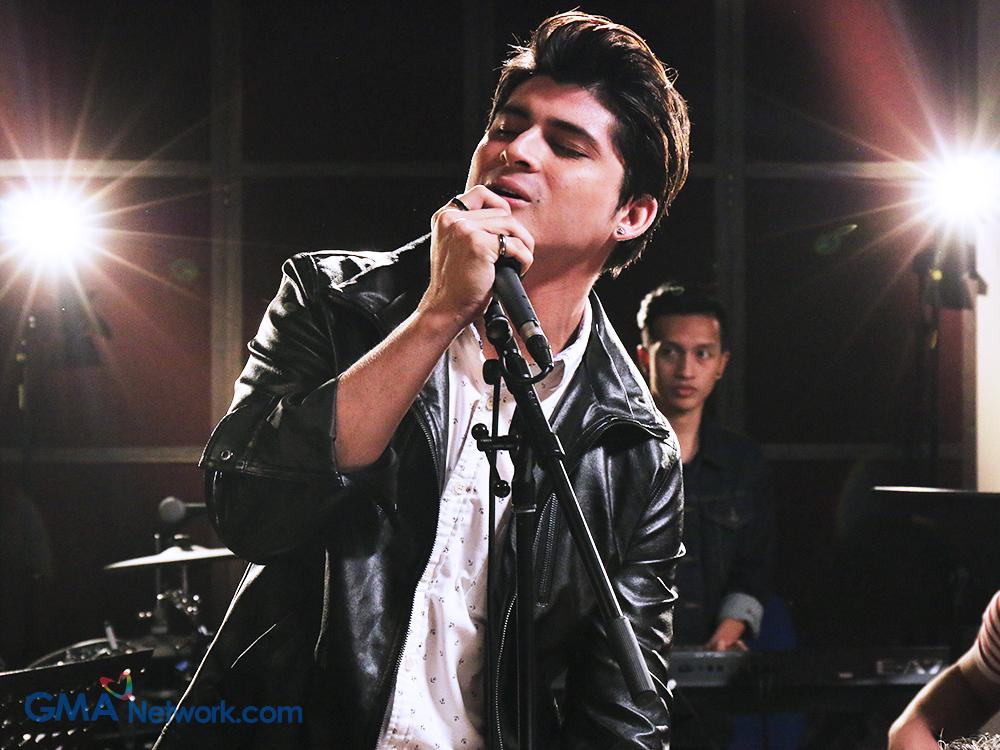 IN PHOTOS: James Wright on the Playlist | GMA Music